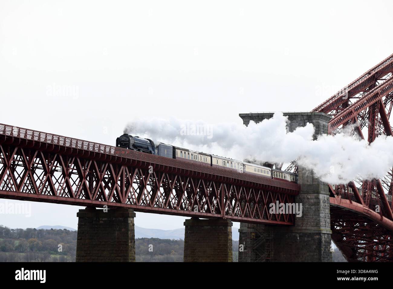 Blue Peter 60532 - Crossing Forth Bridge - 29-11-2025 Built in 1948 at ...