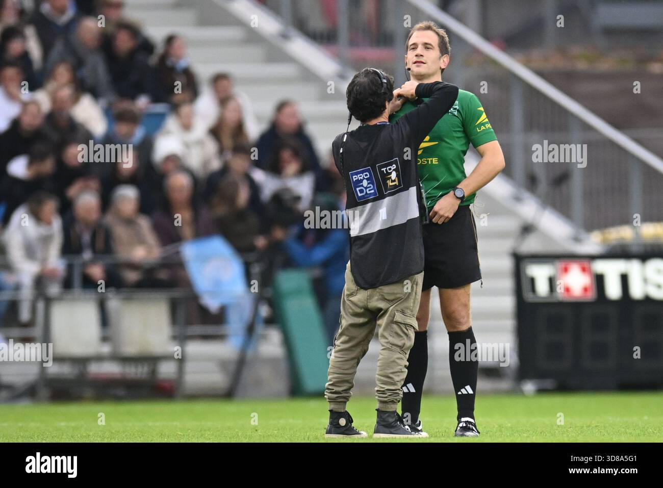 Ref Benjamin Hernandez during the Top 14 match between Bayonne and Lyon ...