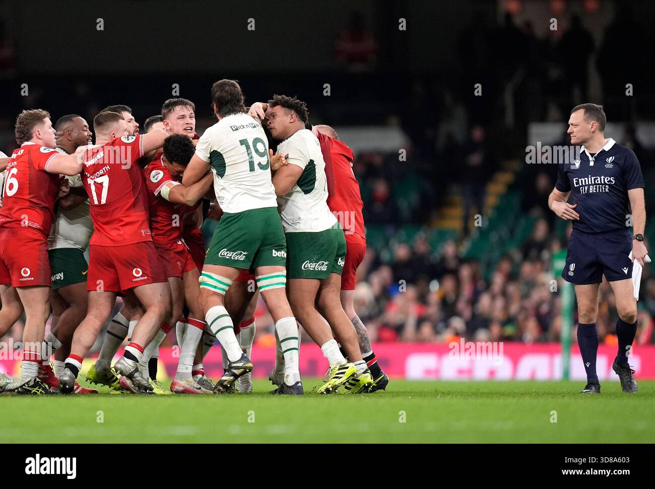 Tempers fray between South Africa's Eben Etzebeth and Wales's Alex Mann ...