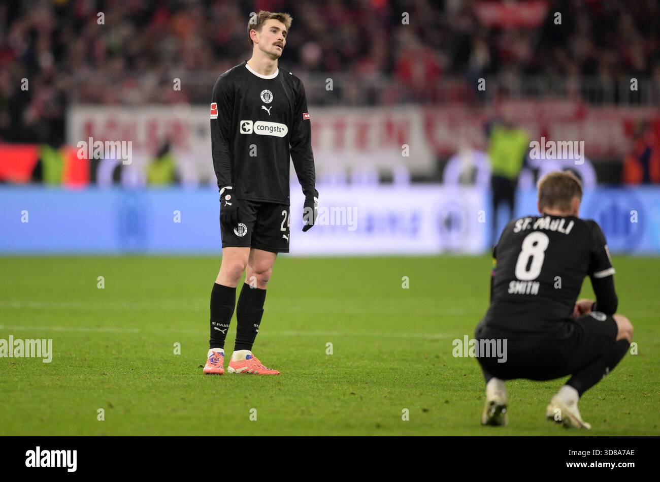 from left: Connor Metcalfe, Eric Smith (St. Pauli) Munich, November 29 ...