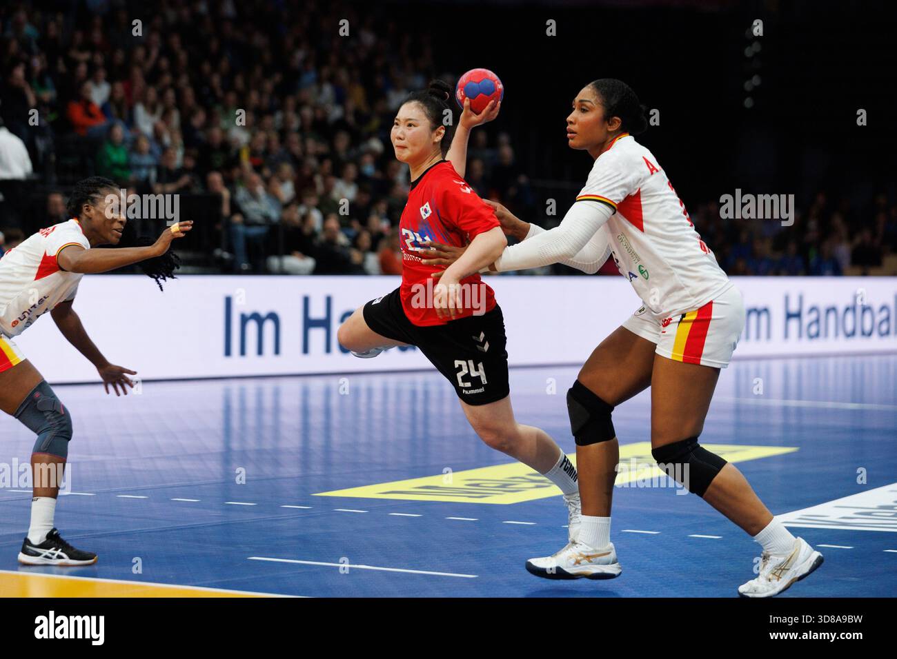 Hur youjin hi-res stock photography and images - Alamy