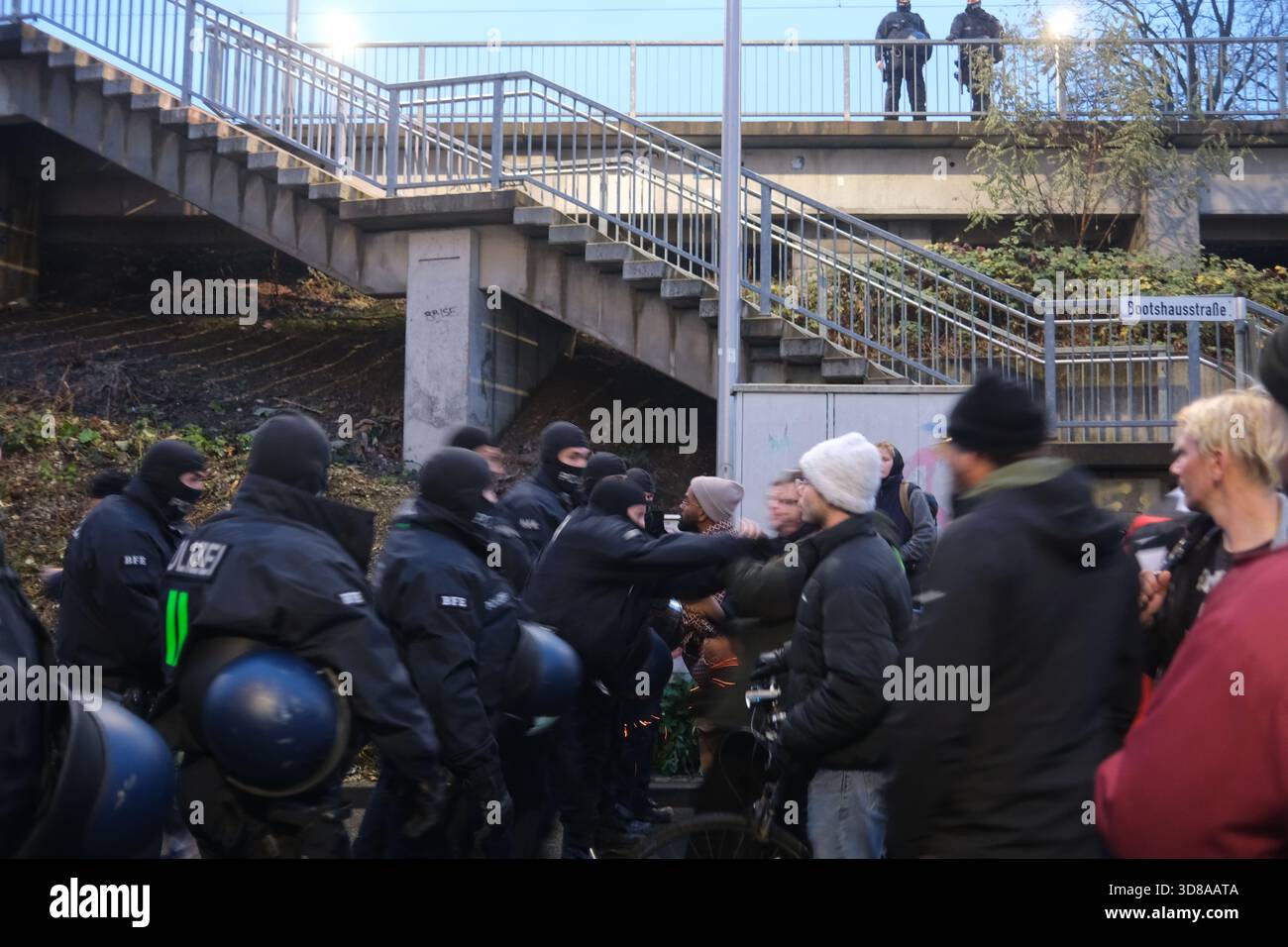 Gießen, , 29.11.2025: Feature Bilder zu Kundgebungen und ...