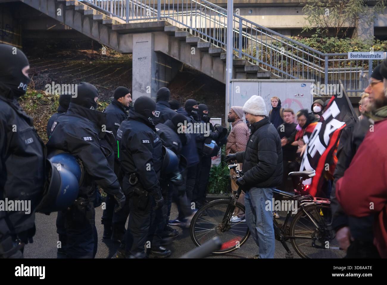 Gießen, , 29.11.2025: Feature Bilder zu Kundgebungen und ...