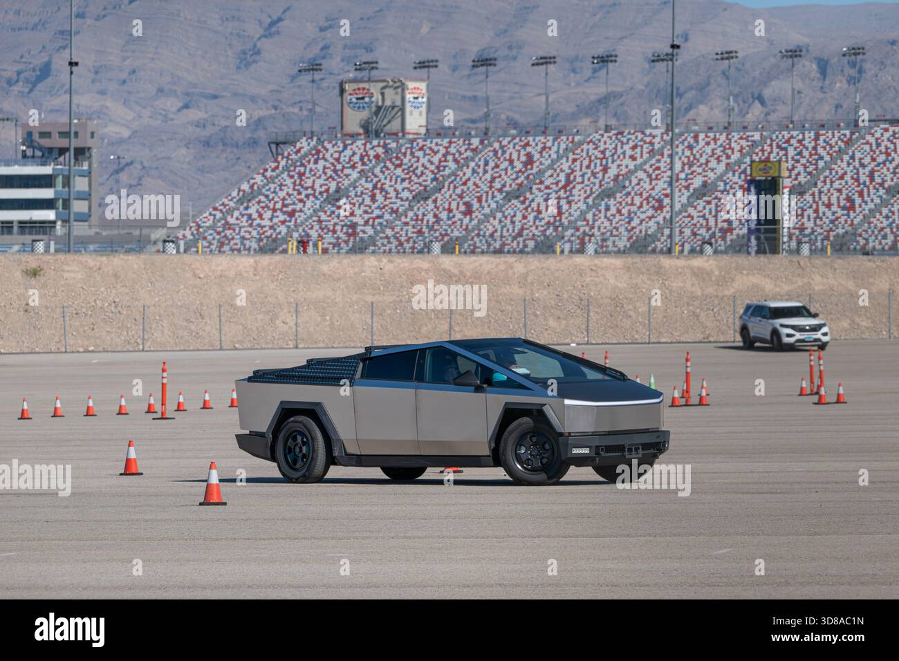 Cybertruck test hi-res stock photography and images - Alamy