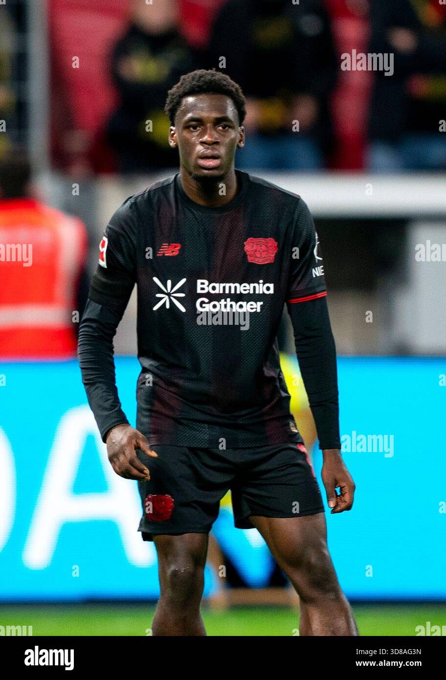 Ernest POKU (Bayer 04 Leverkusen, #19) 11/29/2025, Bayer Leverkusen ...