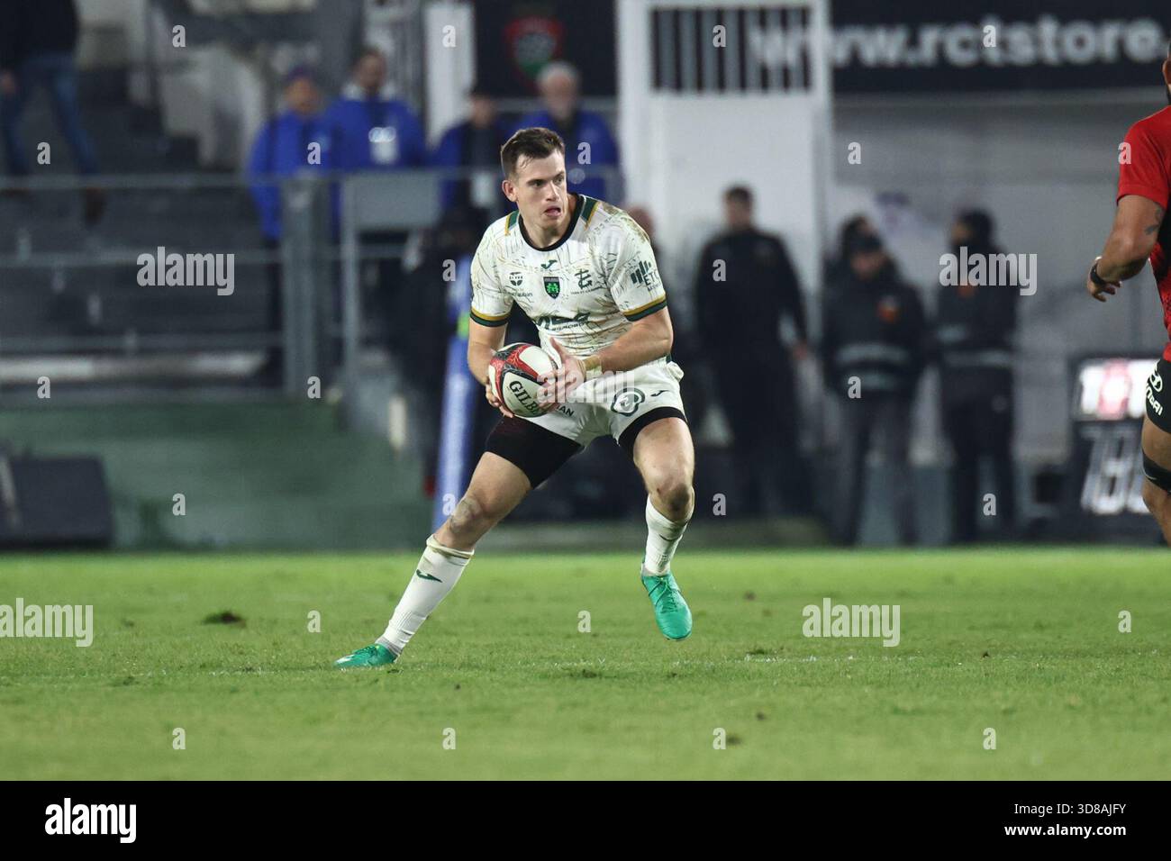 Baptiste Mouchous of US Montauban Sapiac during the Top 14 match ...