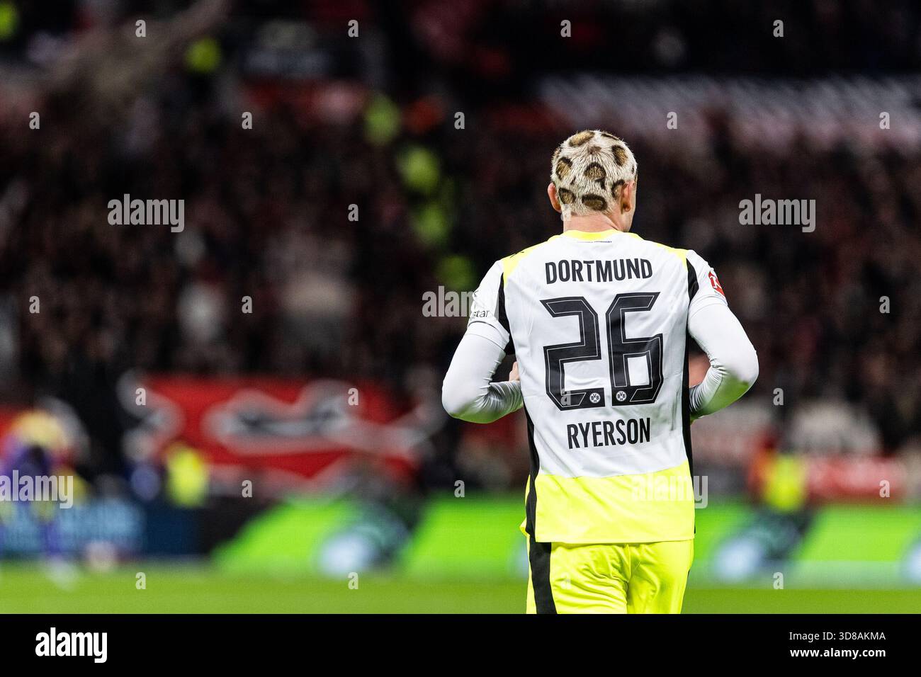 Julian Ryerson (Borussia Dortmund, 26) 1. Bundesliga [Bundesliga ...