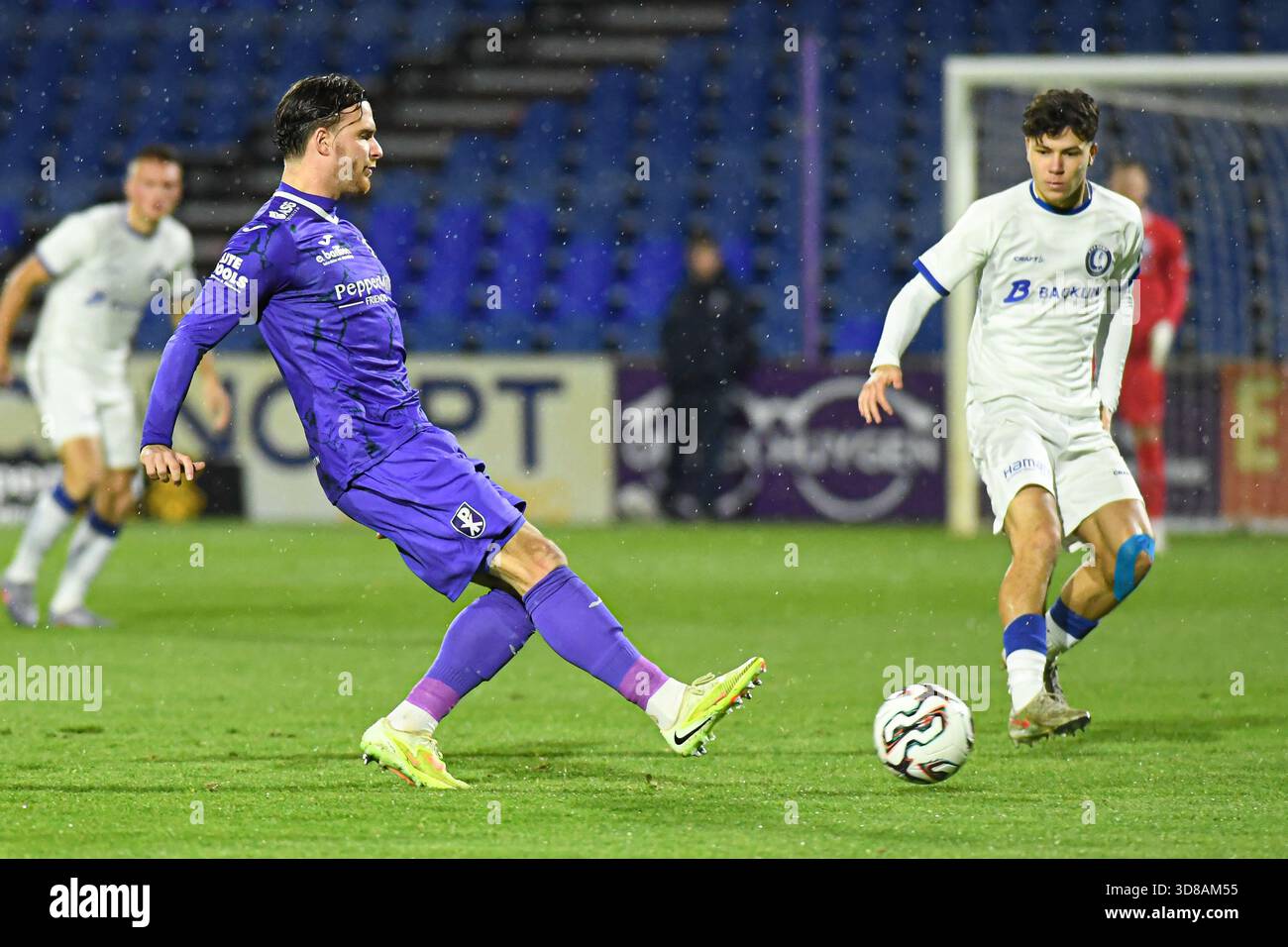 Patro Eisden's Jordan Renson pictured in action during a soccer game ...