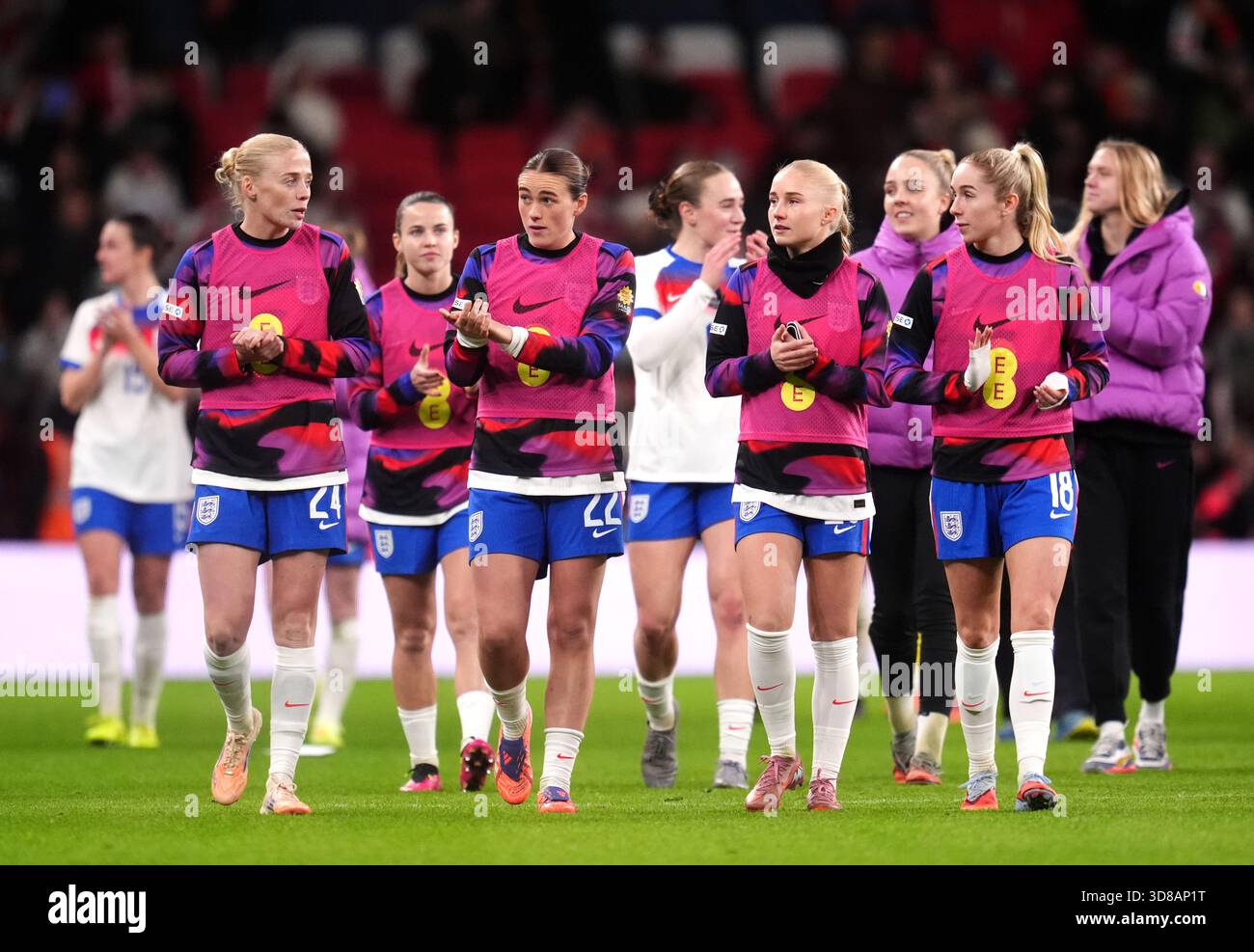 England's Grace Fisk, Grace Clinton, Laura Blindkilde Brown, and Missy ...
