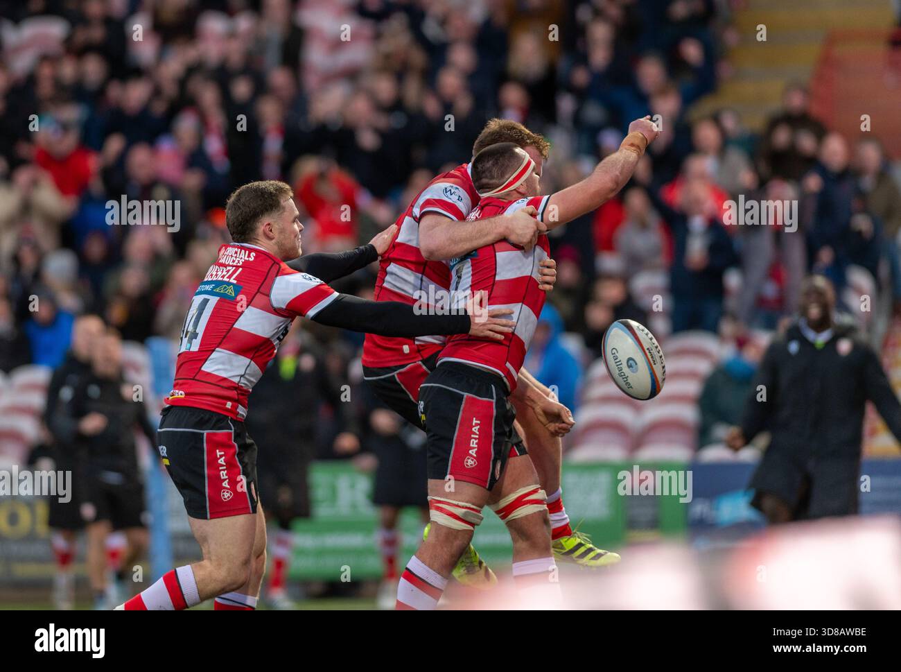 Lewis Ludlow scoring a try on his 250th appearance for the Cherry ...