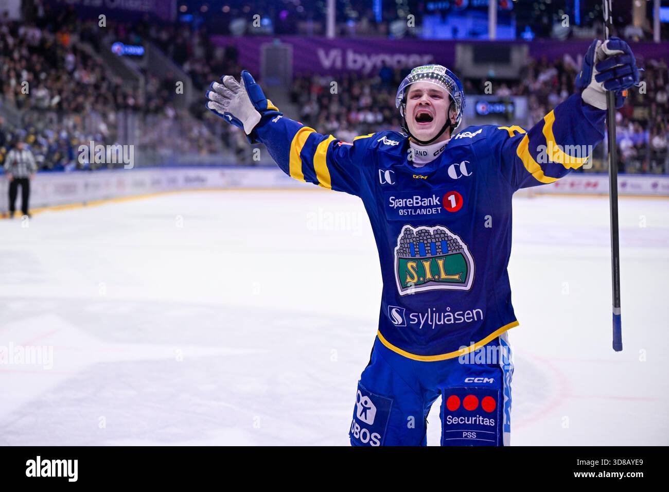 Stavanger 20251129. The ice hockey game between Stavanger Oilers and ...