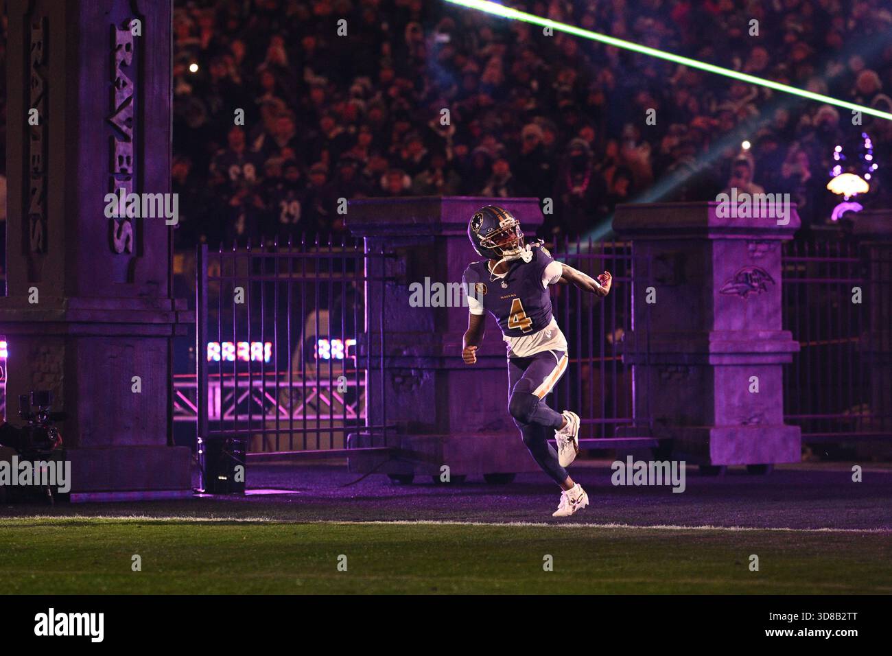 Baltimore Ravens wide receiver Zay Flowers (4) takes to the field before an NFL football game ...