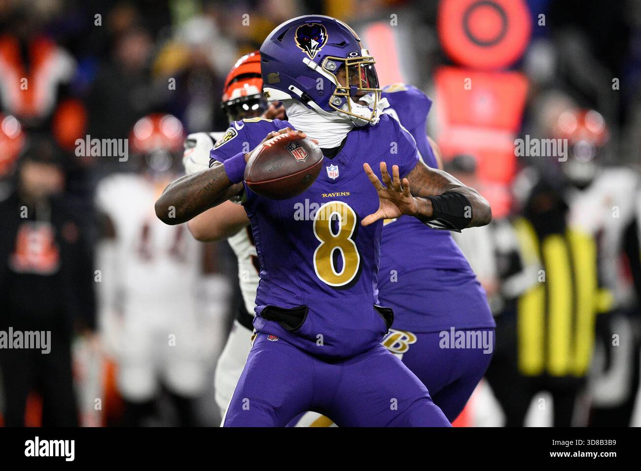 Baltimore Ravens quarterback Lamar Jackson (8) in action during the ...