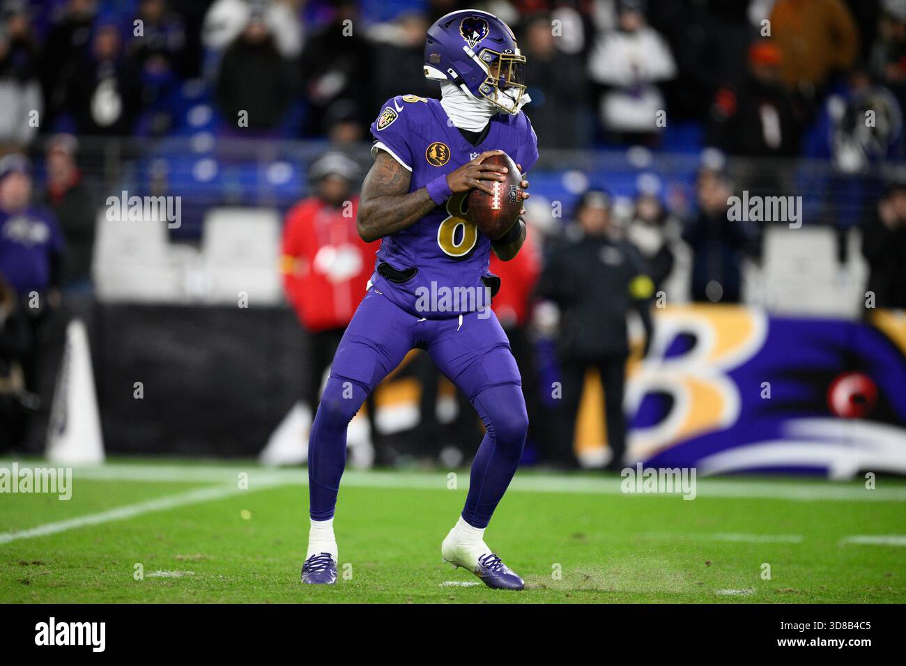 Baltimore Ravens quarterback Lamar Jackson (8) in action during the ...