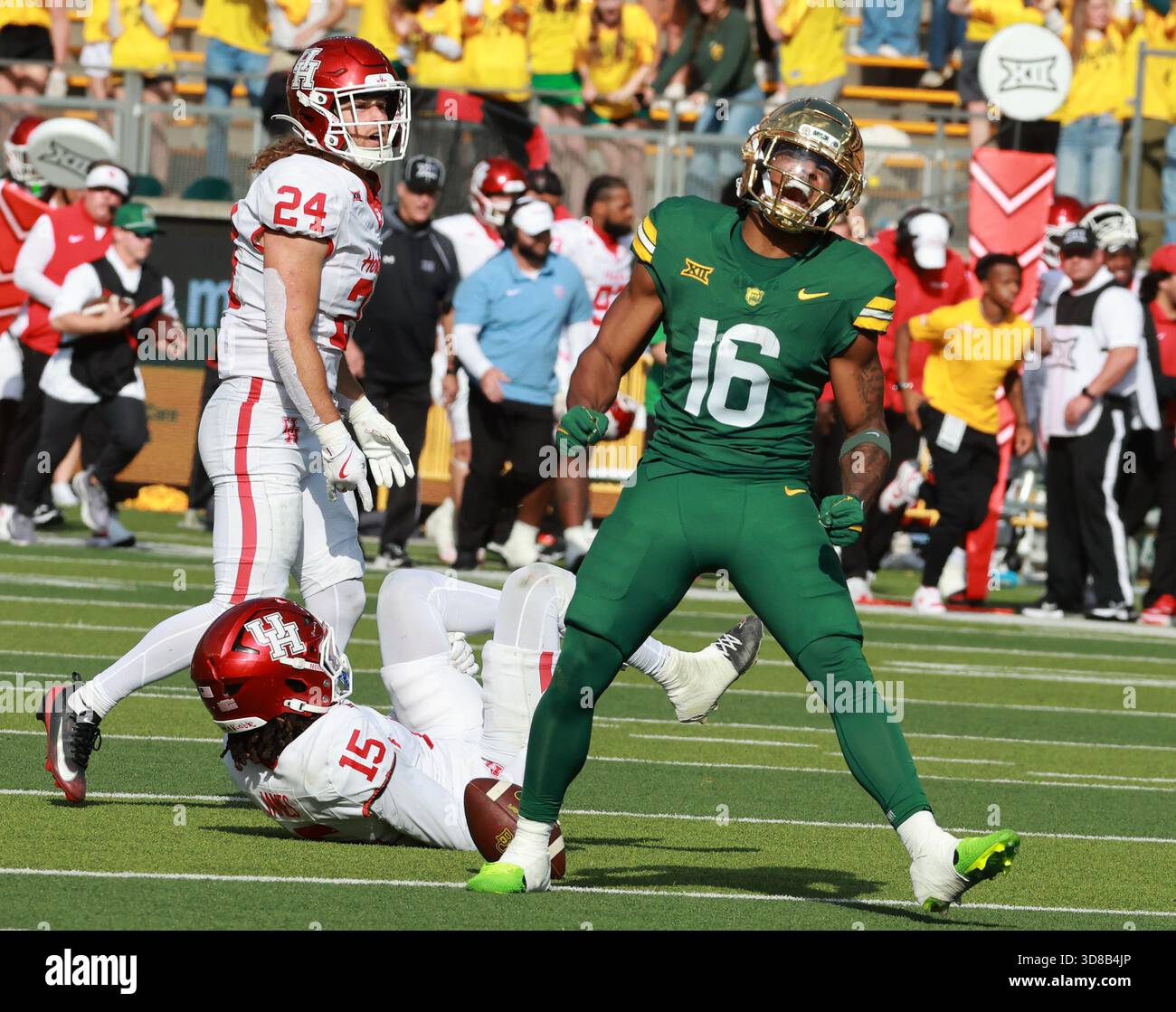 Baylor wide receiver Kobe Prentice reacts to a long pass reception over ...