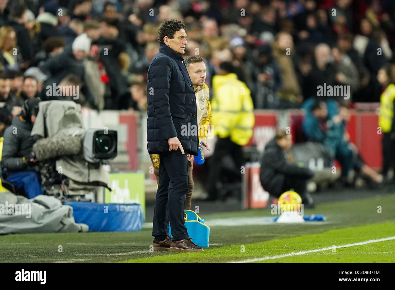 Keith Andrews, Manager of Brentford during the Brentford v Burnley ...