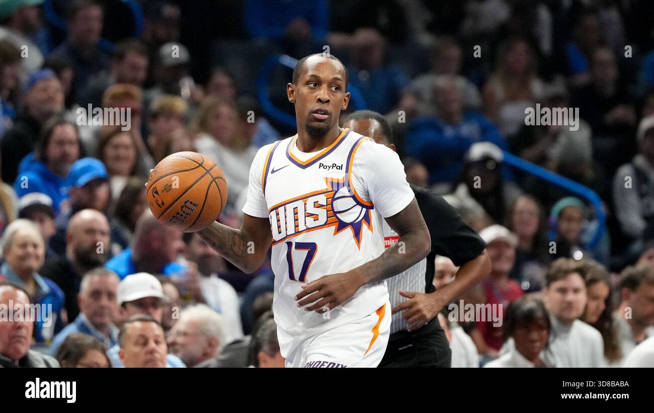 Phoenix Suns guard Jamaree Bouyea pushes down the court during the ...