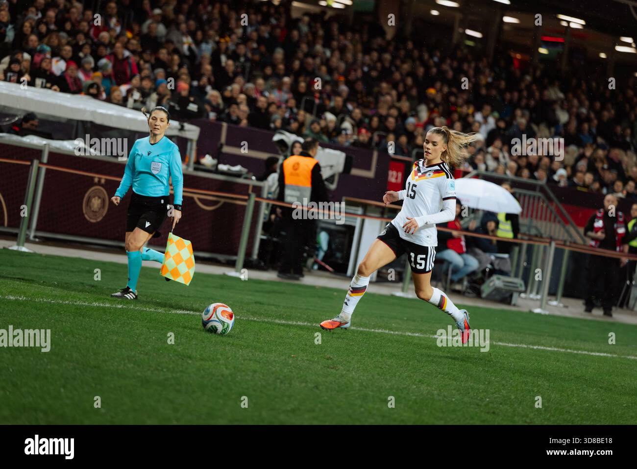 Kaiserslautern, Germany, November 28th 2025 Selina Cerci (#15 - Germany ...