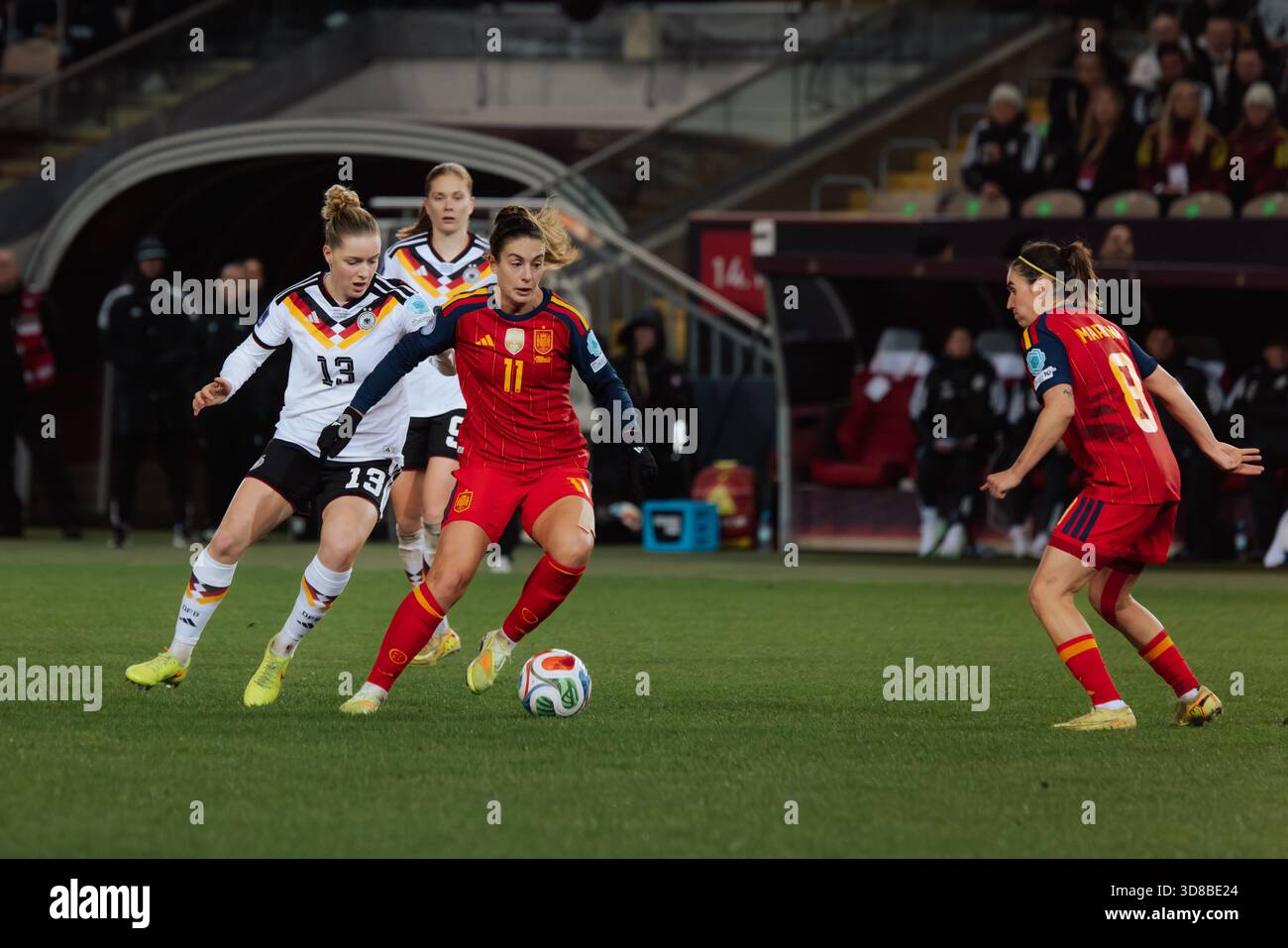 Kaiserslautern, Germany, November 28th 2025 Alexia Putellas (#11 ...