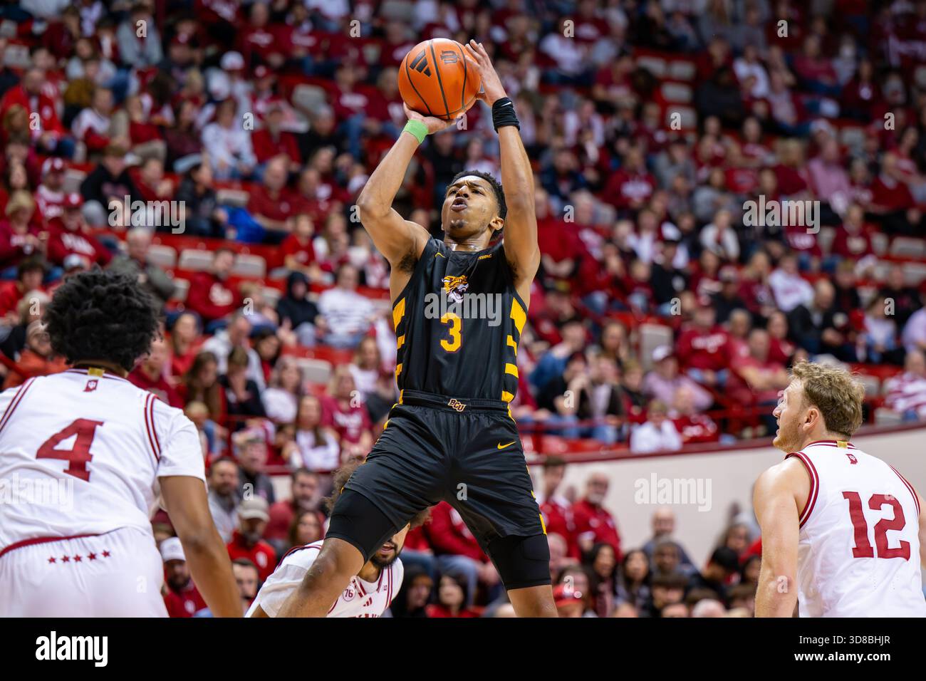 Bethune-Cookman guard Seneca Willoughby (3) shoots during an NCAA ...