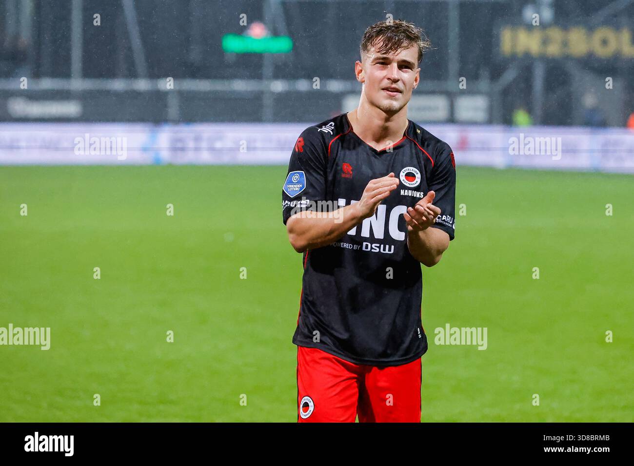 Rotterdam - Noah Naujoks of Excelsior Rotterdam thanking fans for their ...