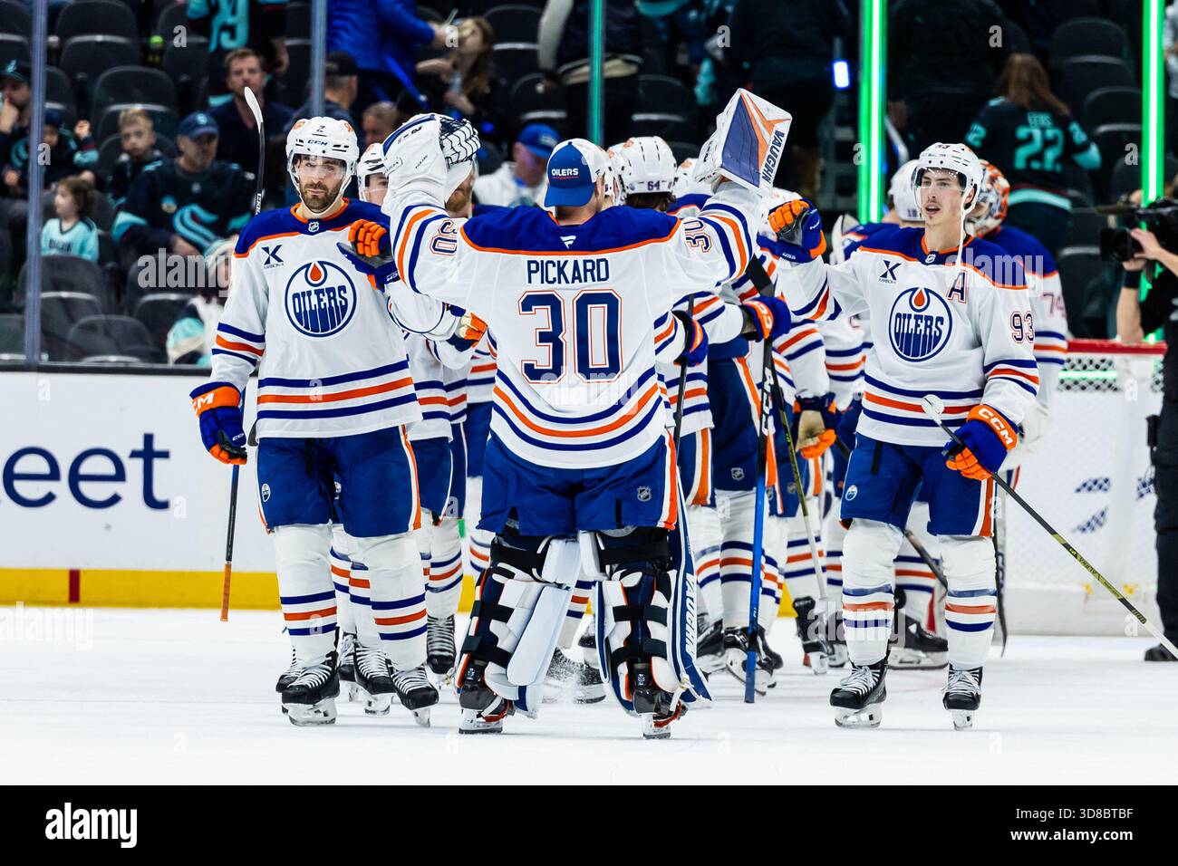 Edmonton Oilers goaltender Calvin Pickard (30) celebrates with ...