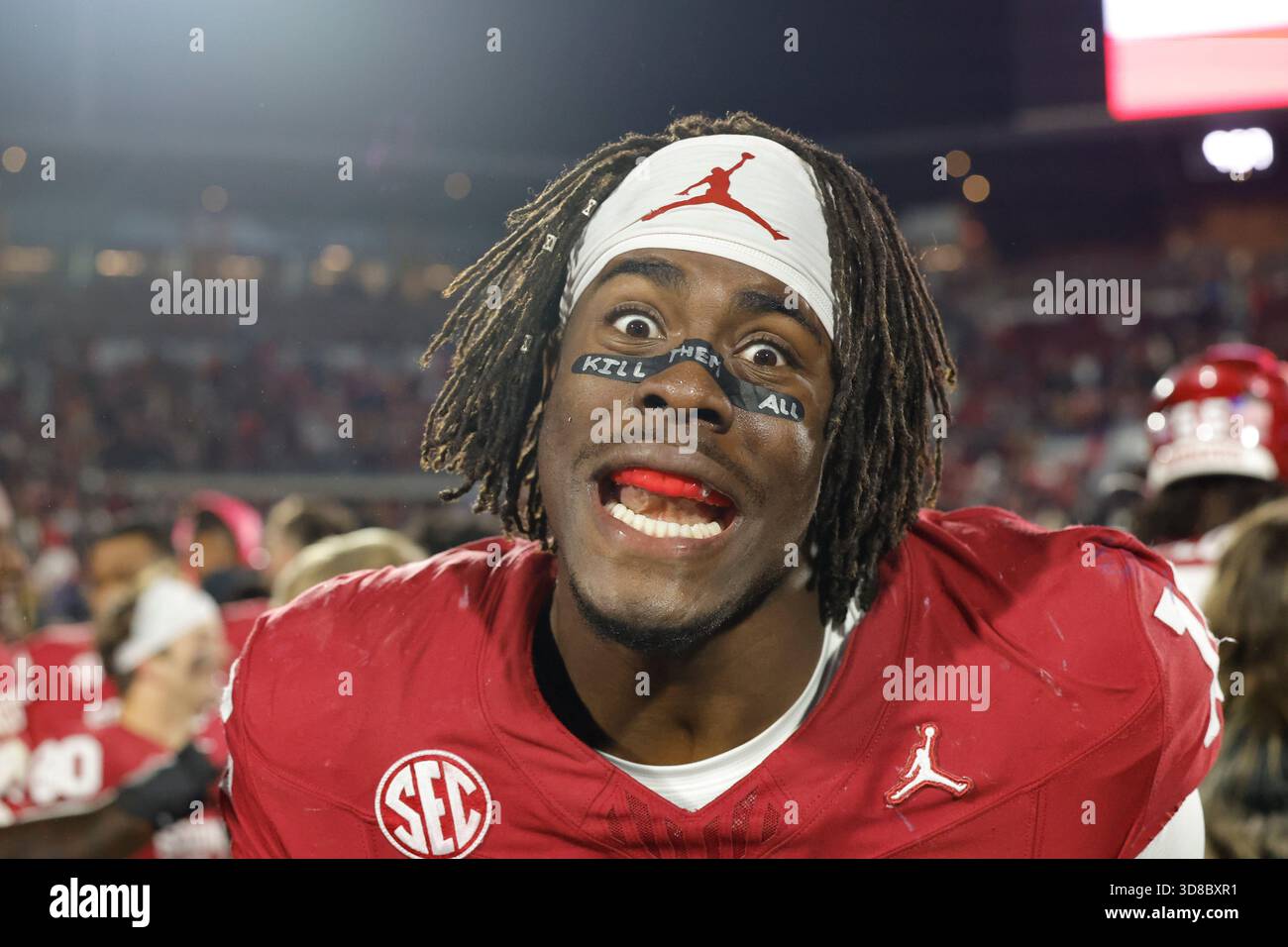 Oklahoma defensive lineman Danny Okoye (16) celebrates after his team ...