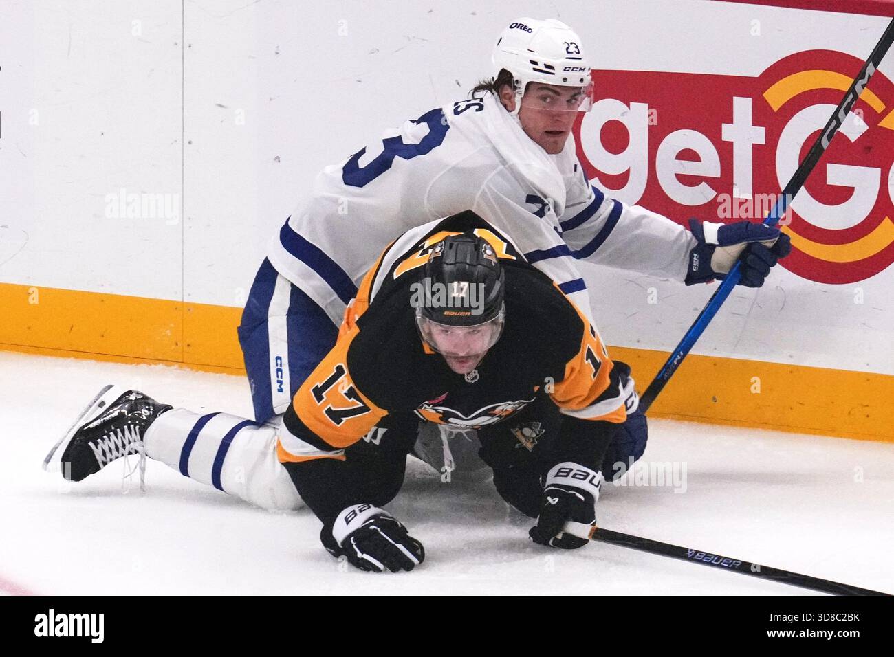 Pittsburgh Penguins' Bryan Rust (17) and Toronto Maple Leafs' Matthew ...