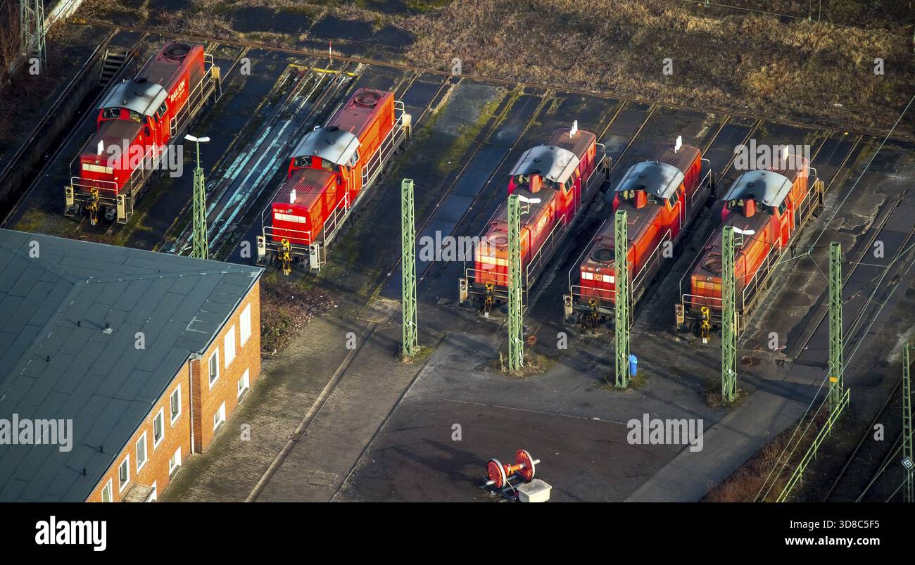 Wagons, locomotives, class 294 electric locomotive, Hamm Gueterbahnhof ...