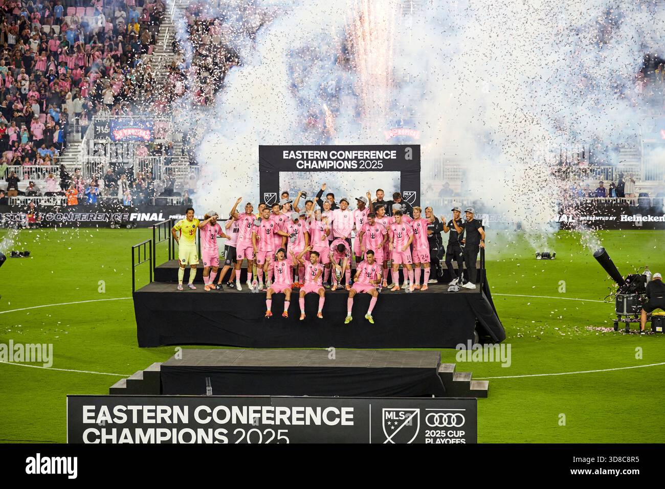 Fort Lauderdale, FL, USA. 29th November 2025. Inter Miami team ...