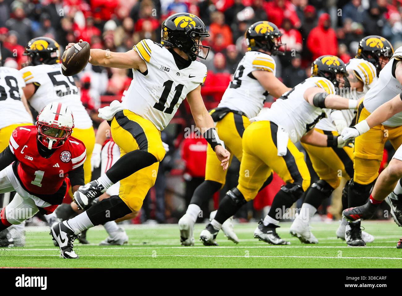 November 28, 2025 Lincoln, NE. U.S. - Nebraska Cornhuskers linebacker ...