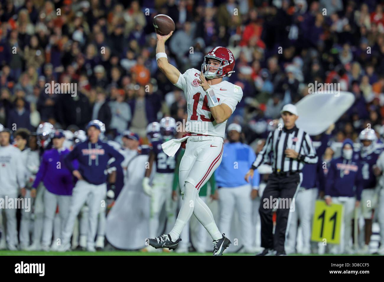 AUBURN, AL - NOVEMBER 29: Alabama Crimson Tide quarterback Ty Simpson ...