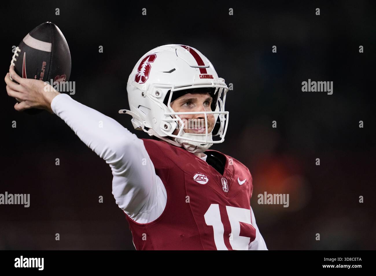 Stanford quarterback Ben Gulbranson (15) warms up before an NCAA ...