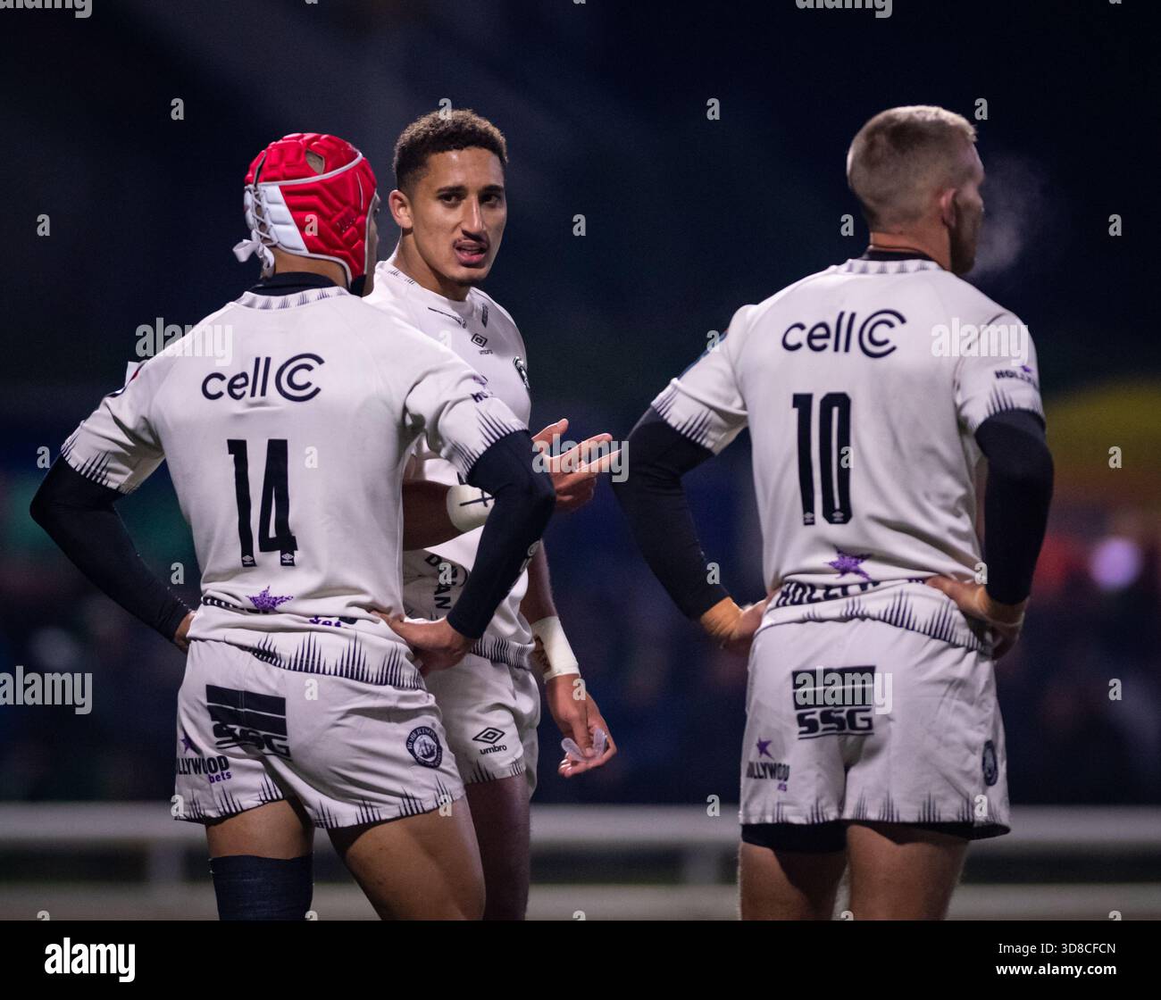 Galway, Ireland. 29th November, 2025. Sharks' Jordan Hendrikse confers ...
