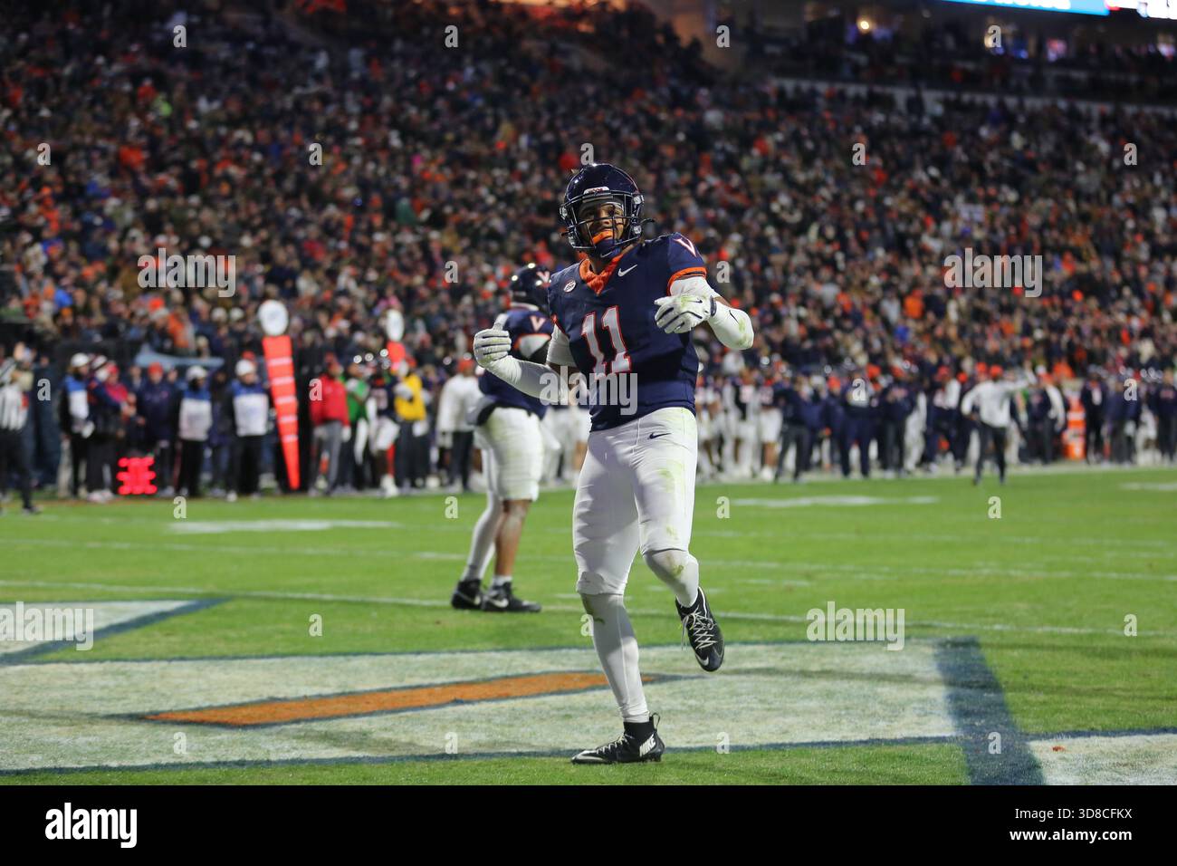 November 29, 2025: Virginia Cavaliers linebacker Maddox Marcellus (11 ...