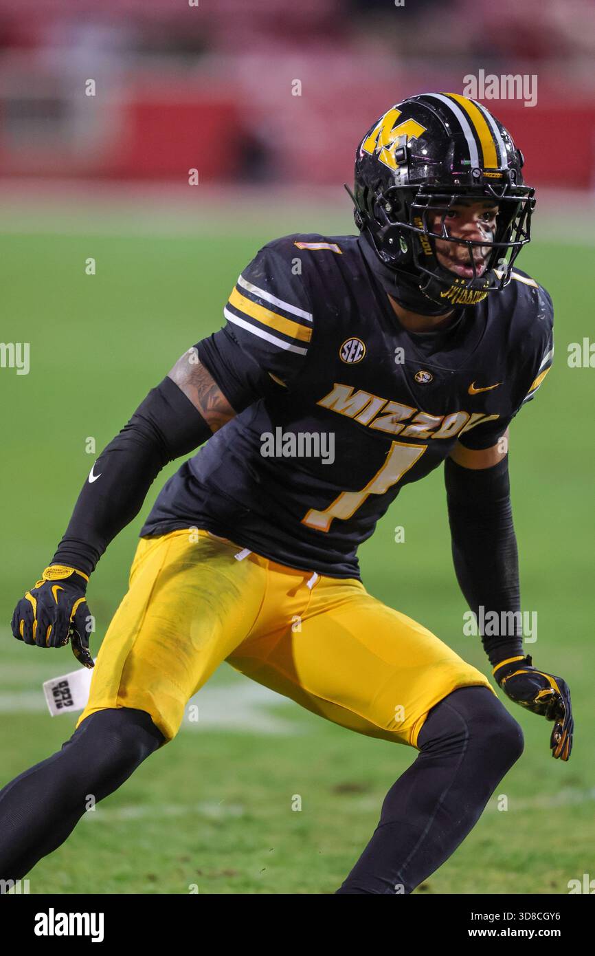 November 29, 2025: Missouri safety Marvin Burks Jr. (1) breaks down as ...