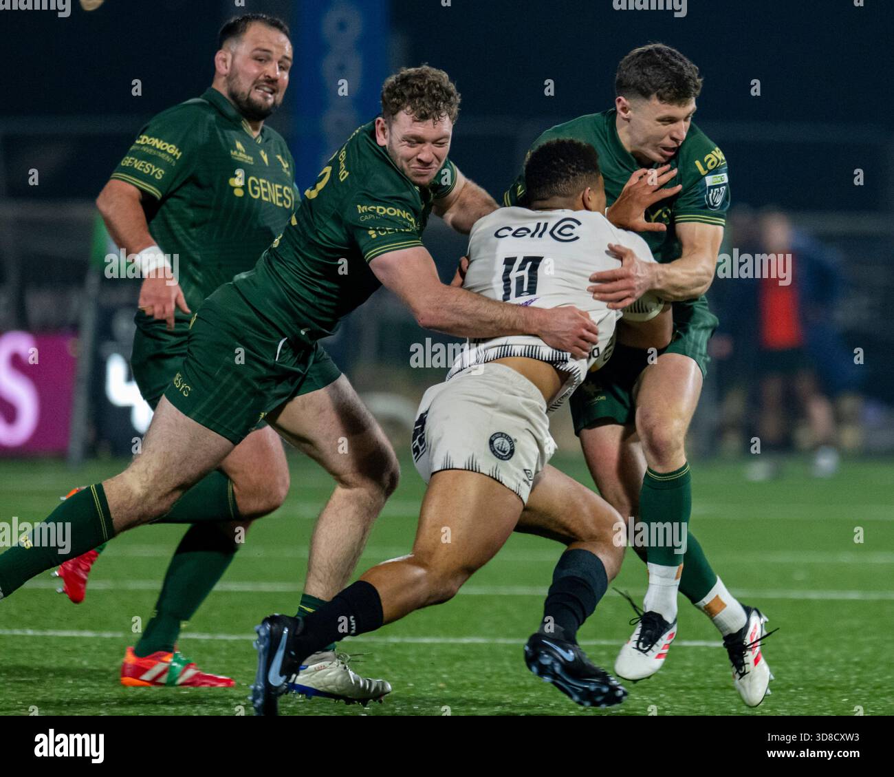 Jordan Hendrikse of Sharks tackled by Cathal Forde of Connacht and Sean ...