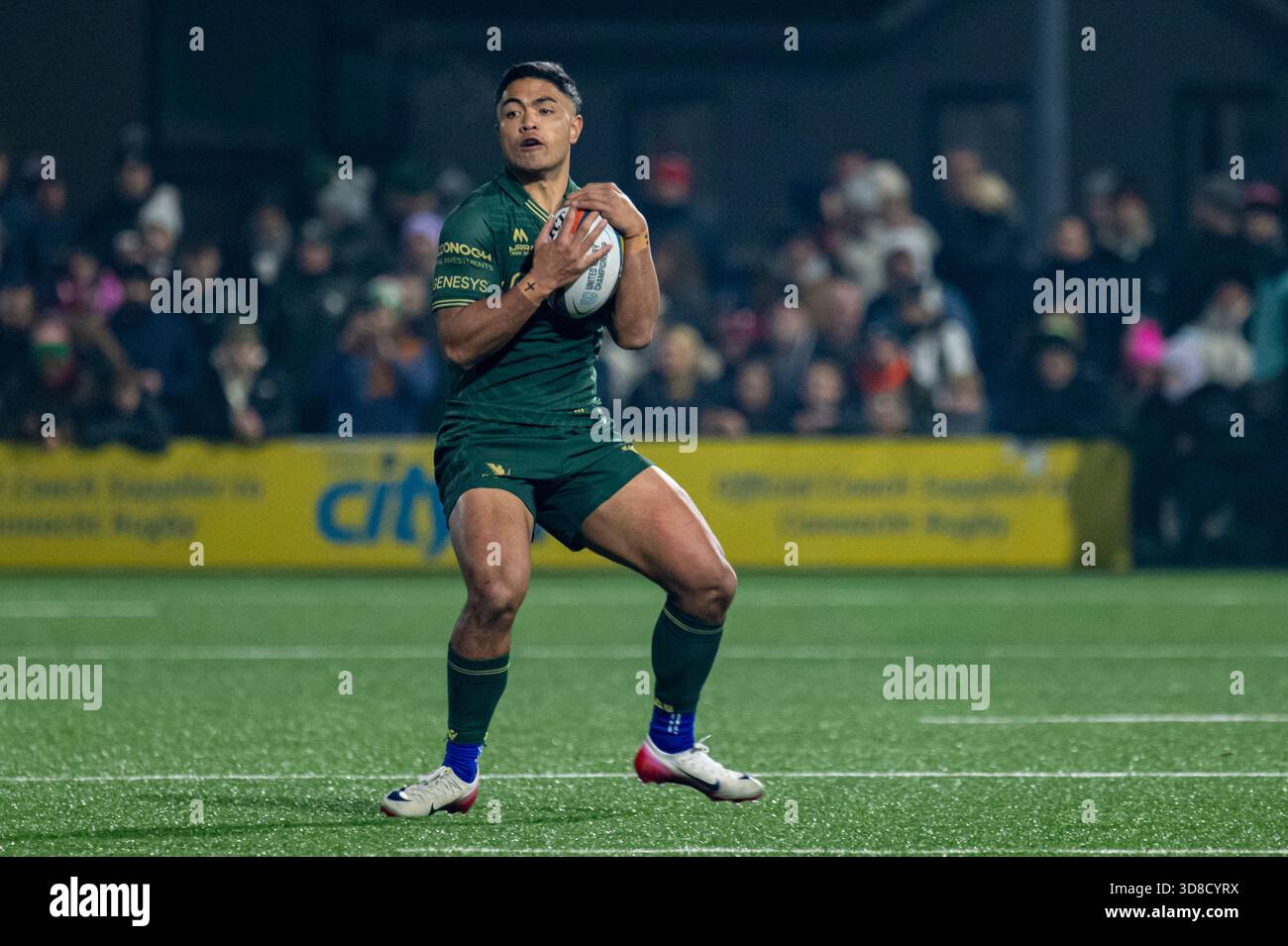 Josh Ioane of Connacht with the ball during the United Rugby ...