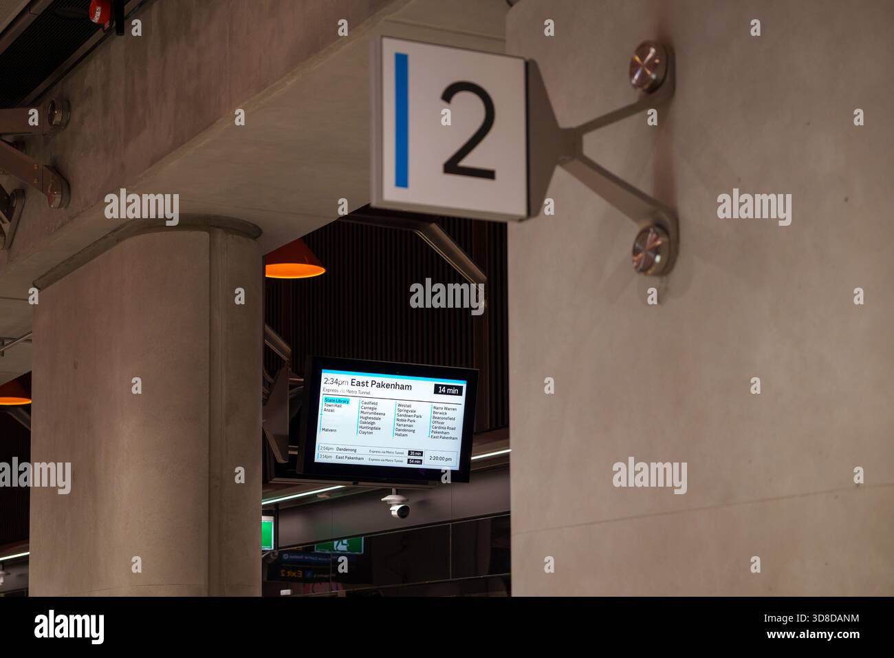 Train information display system hi-res stock photography and images ...