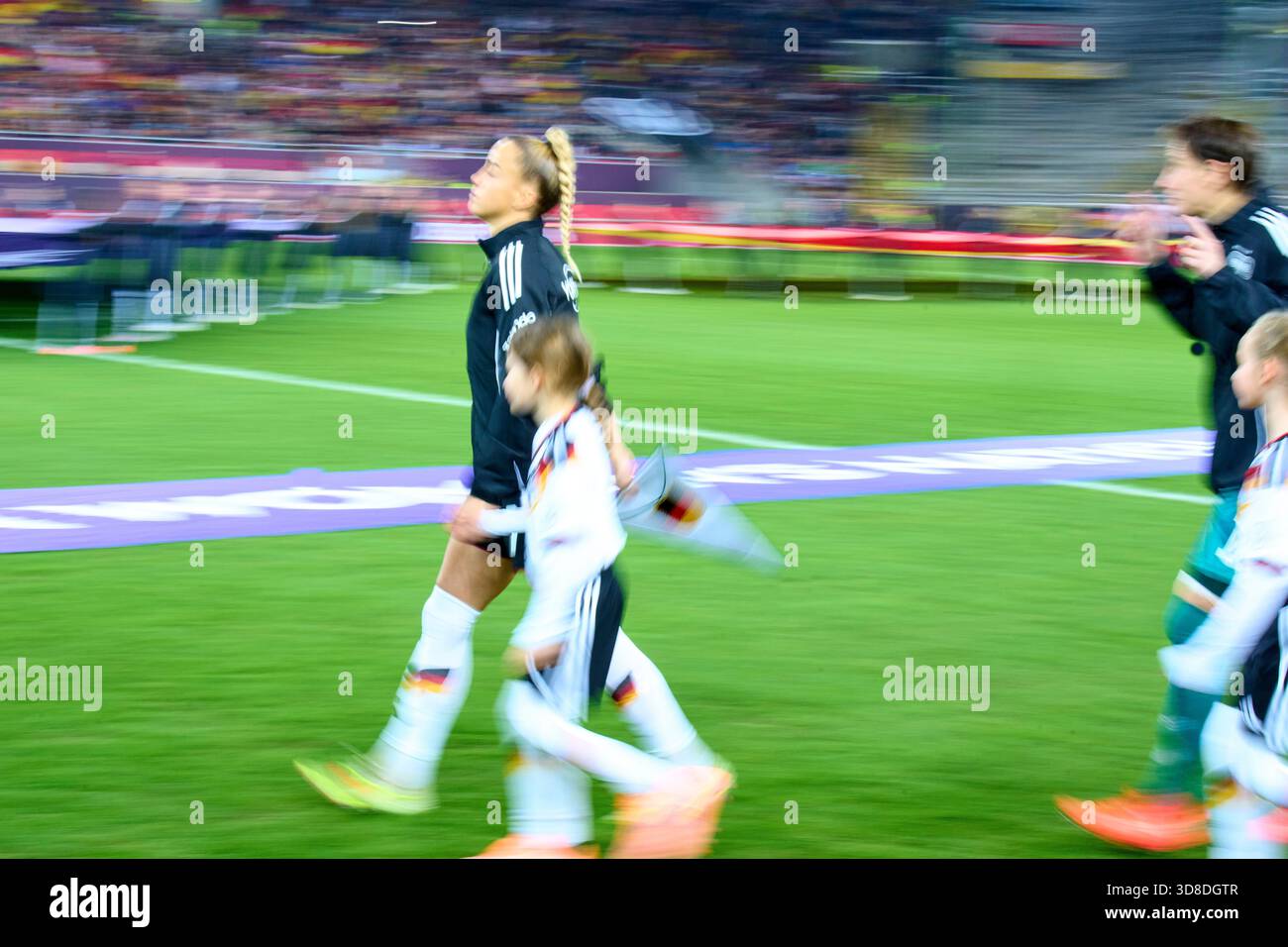 Giulia Gwinn of Germany in the Women s Nations League 2025 Final first ...