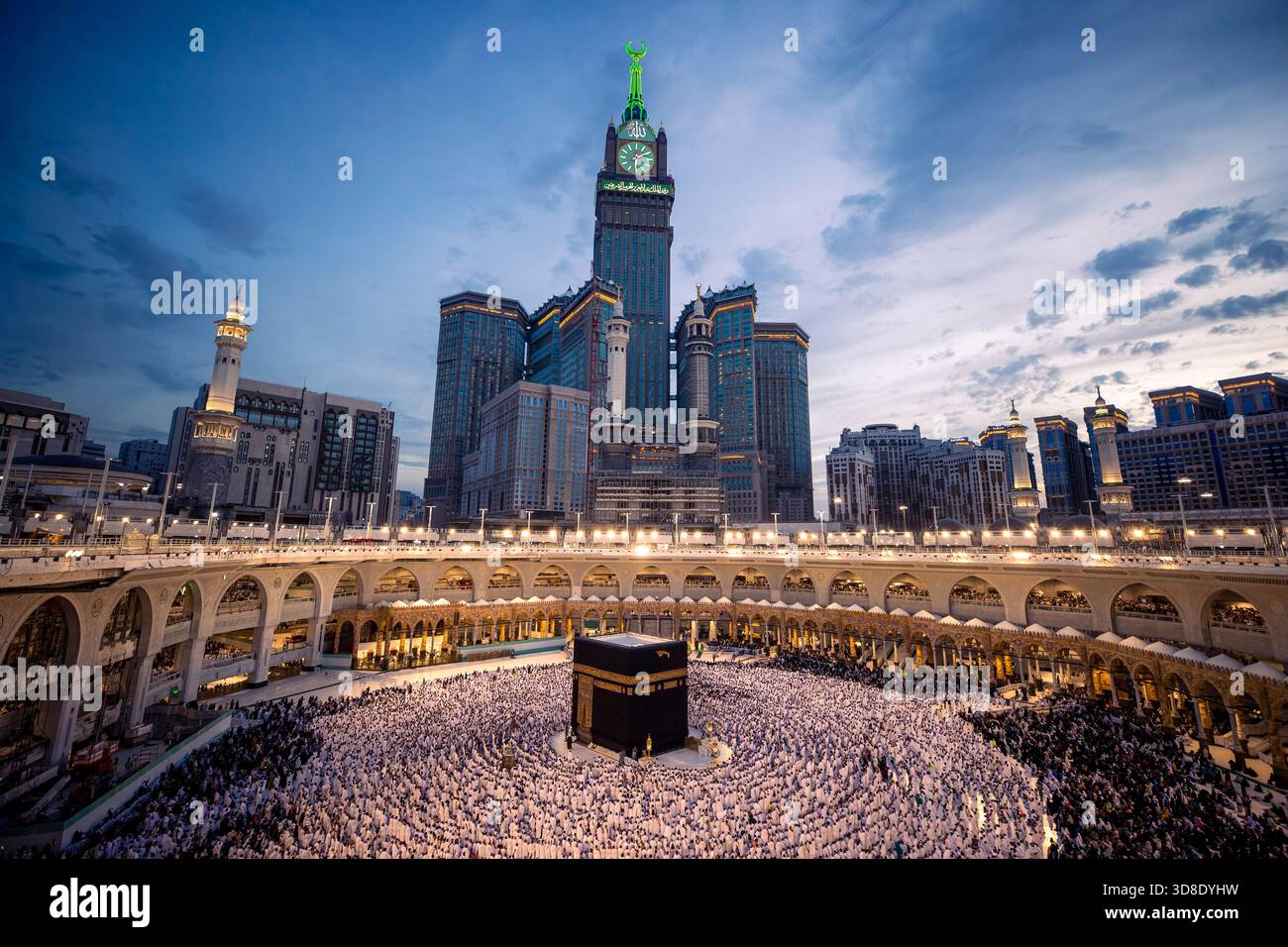 Kaaba grand mosque makkah hi-res stock photography and images - Alamy
