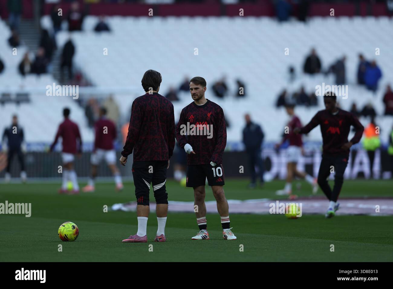 30th November 2025; London Stadium, London, England; Premier League ...