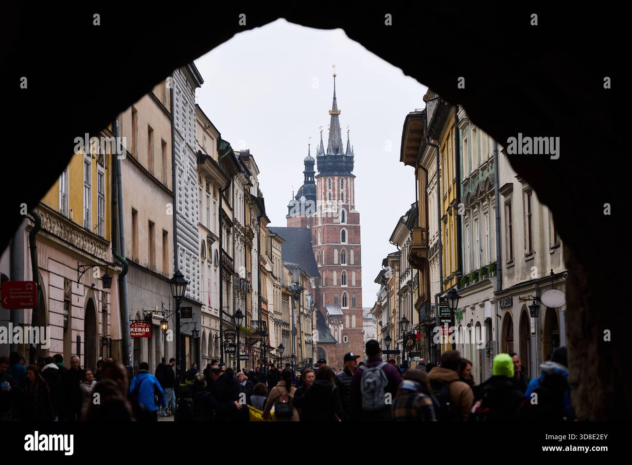 KRAKOW, Poland, Bugle Tower St. Mary's church Stock Photo - Alamy