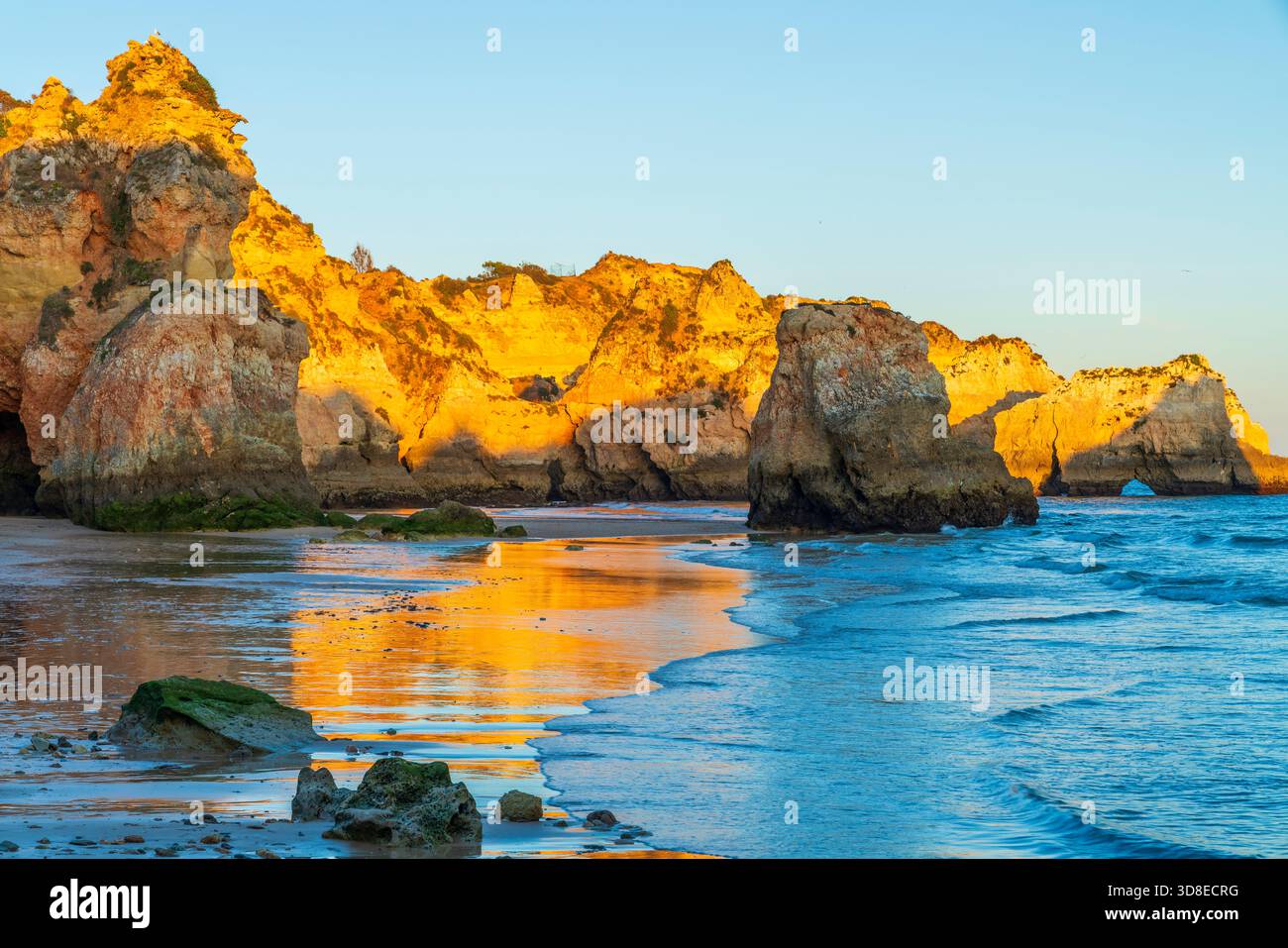 Alvor algarve coast sunset portugal hi-res stock photography and images ...