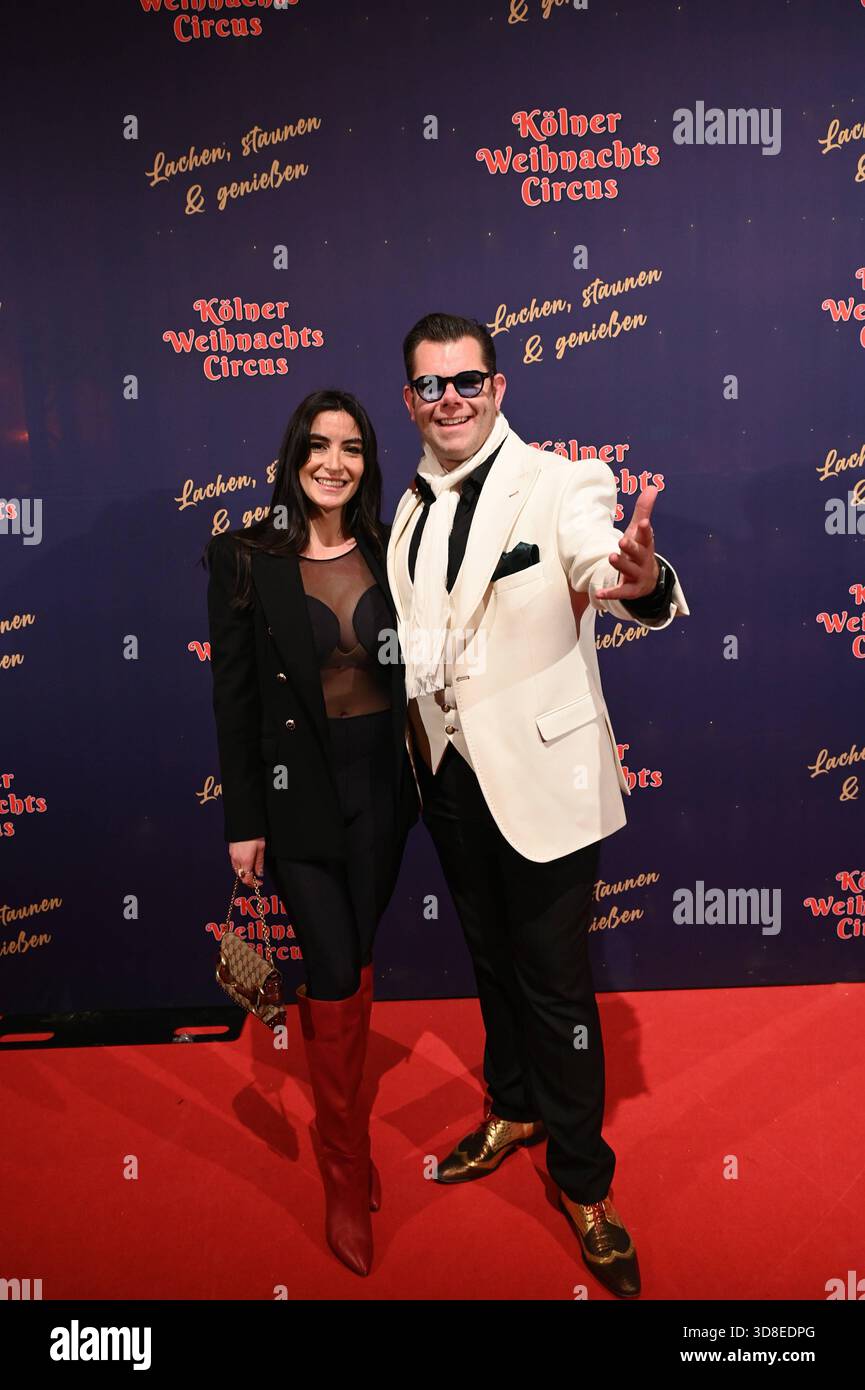 Moderator und Entertainer Dennis Schick und seine Frau Liliana kommt ...