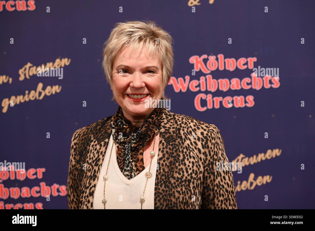 Moderatorin Birgit Biggi Lechtermann kommt zur Premiere des 10. Kölner ...