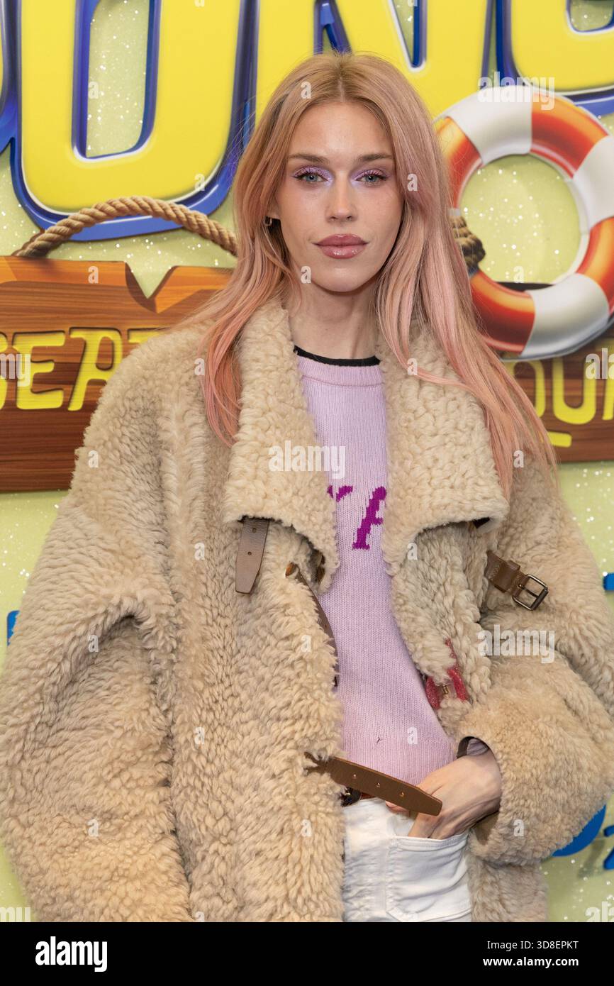 Lady Mary Charteris attends The SpongeBob Movie, Search for SquarePants ...