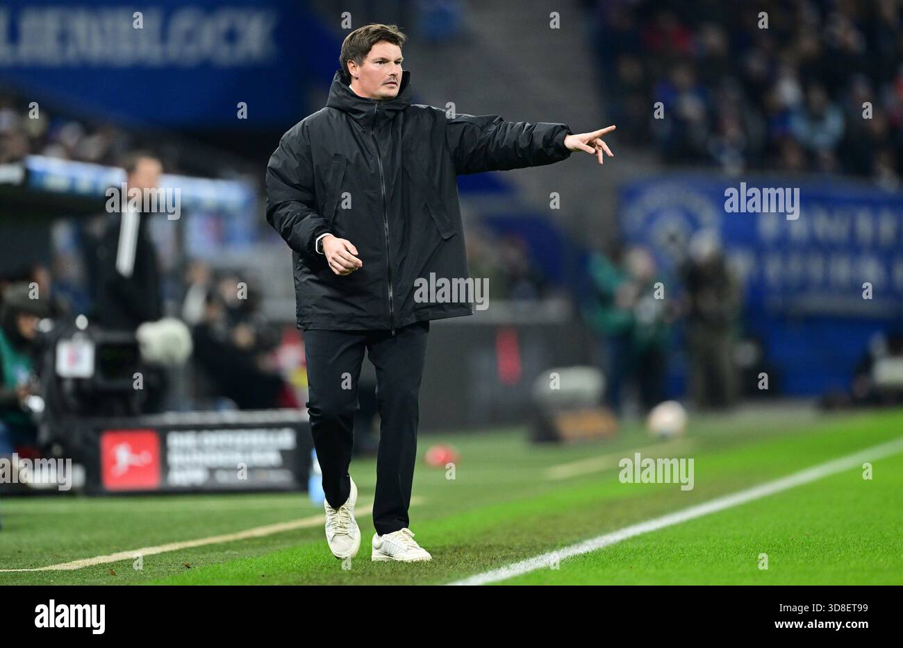 Trainer [coach] Merlin Polzin (HSV Hamburg) Hamburg, November 30, 2025 ...
