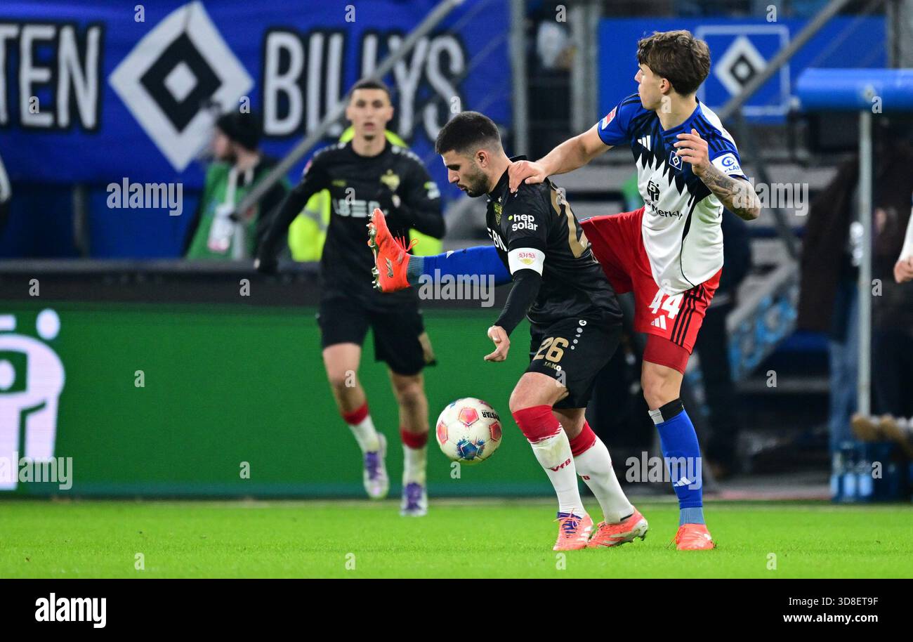 from left Deniz Undav, Luka Vuskovic (HSV Hamburg) Hamburg, November 30 ...