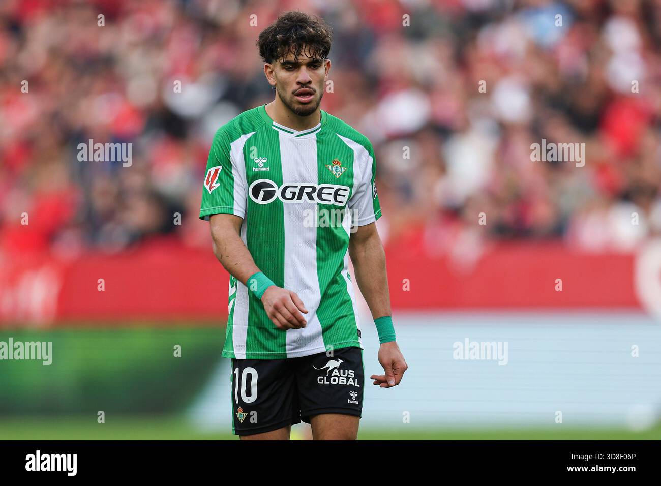 Abde Ezzalzouli of Real Betis during the La Liga EA Sports match ...